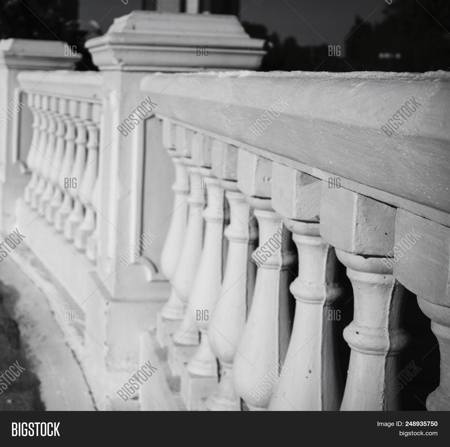 White Parapet Ancient Image & Photo (Free Trial) | Bigstock