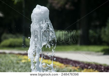 Close Snapshot Gushing Image & Photo (Free Trial) | Bigstock