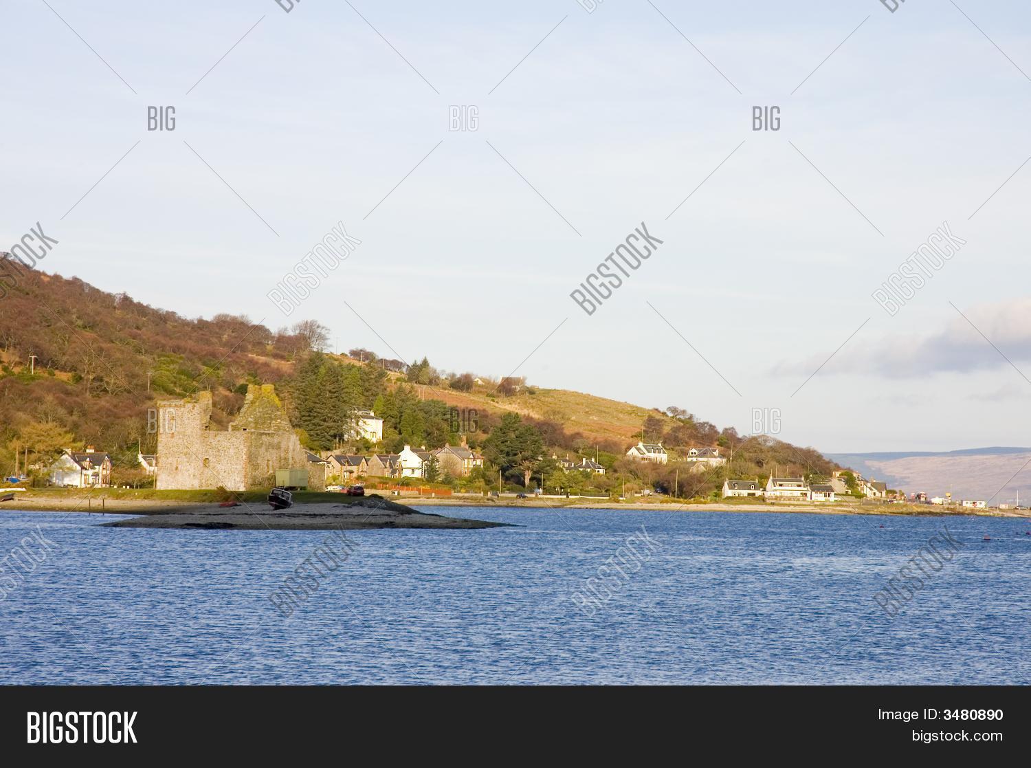 Castle Lochranza Image & Photo (Free Trial) | Bigstock