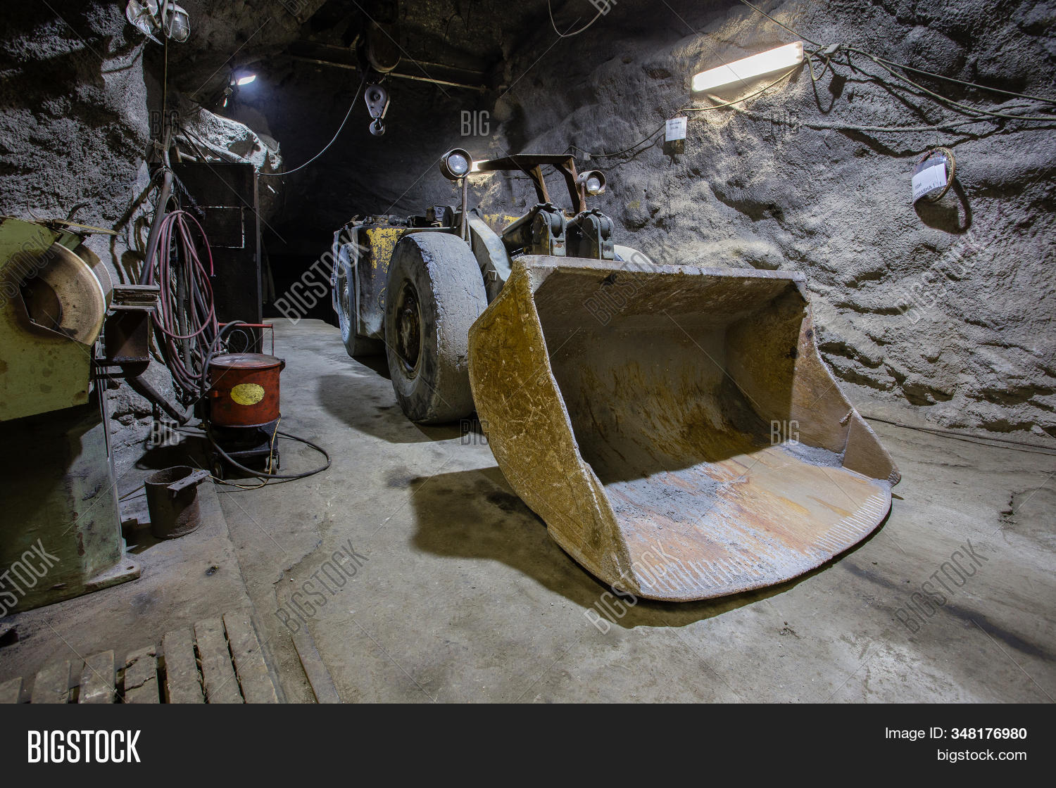 Lhd Load Haul Dumper Image & Photo (Free Trial) | Bigstock