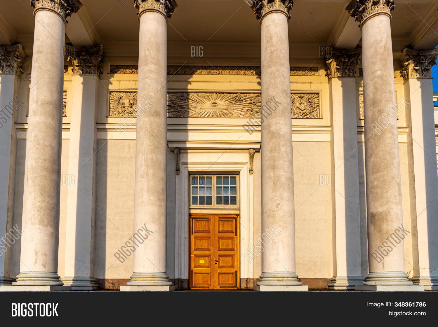 Front View Many Image & Photo (Free Trial) | Bigstock
