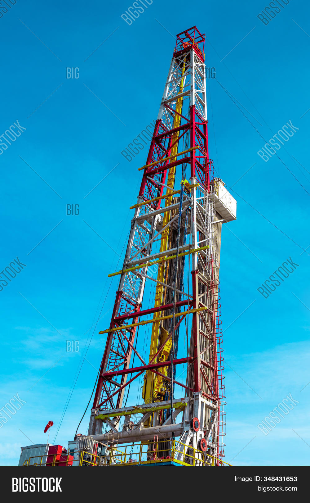 Oil Gas Drilling Rig Image & Photo (Free Trial) | Bigstock