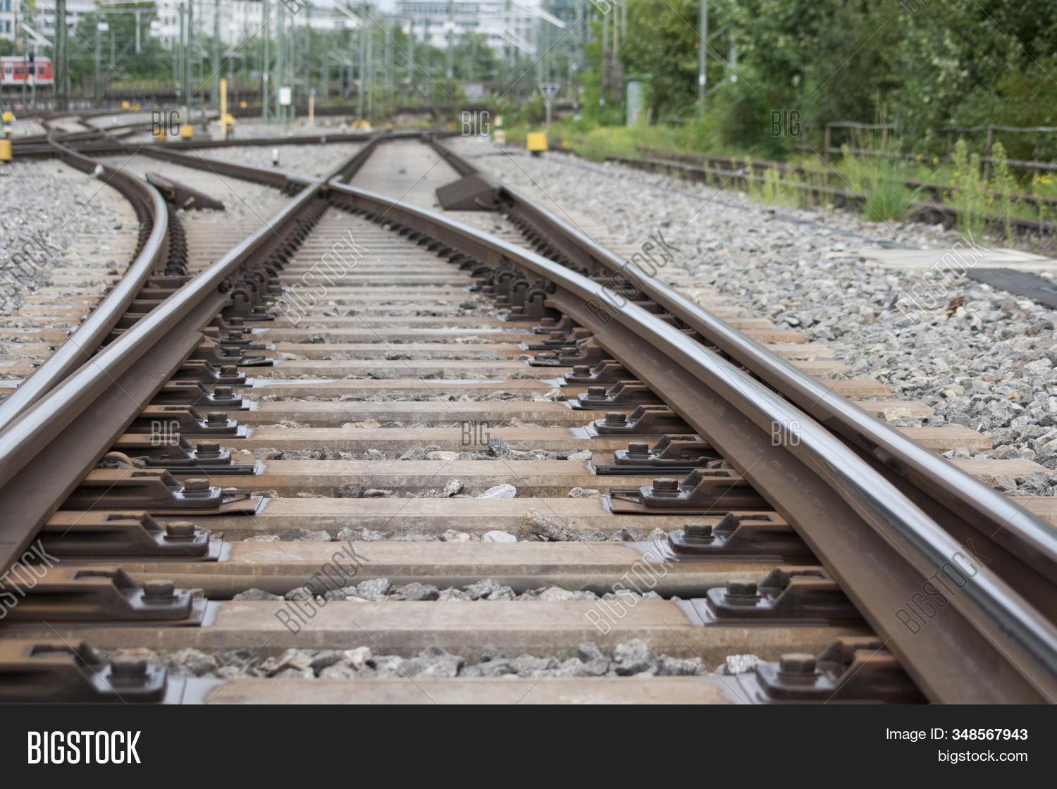 Converging Tracks Rail Image & Photo (Free Trial) | Bigstock