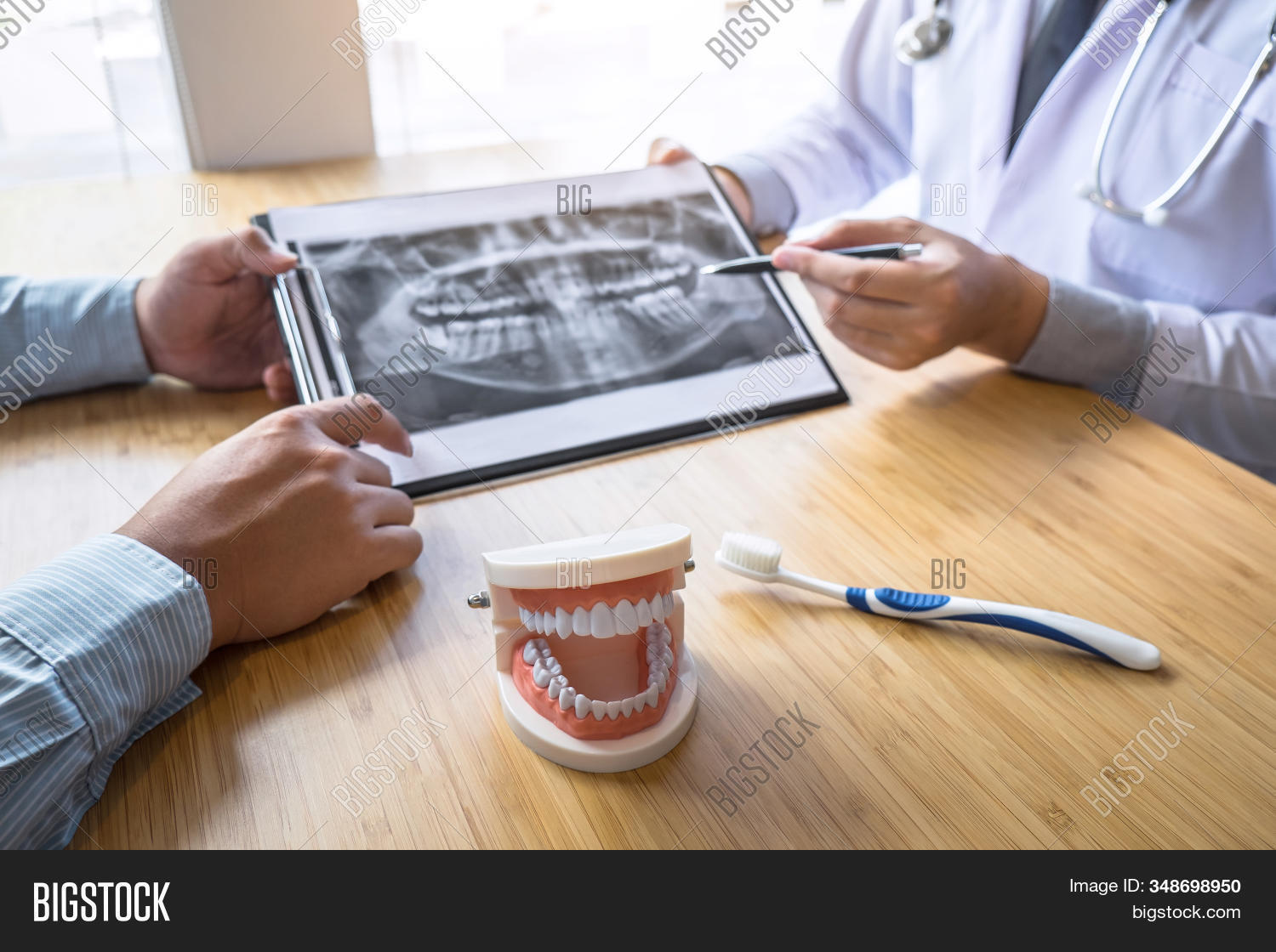 Professional Dentist Image & Photo (Free Trial) | Bigstock