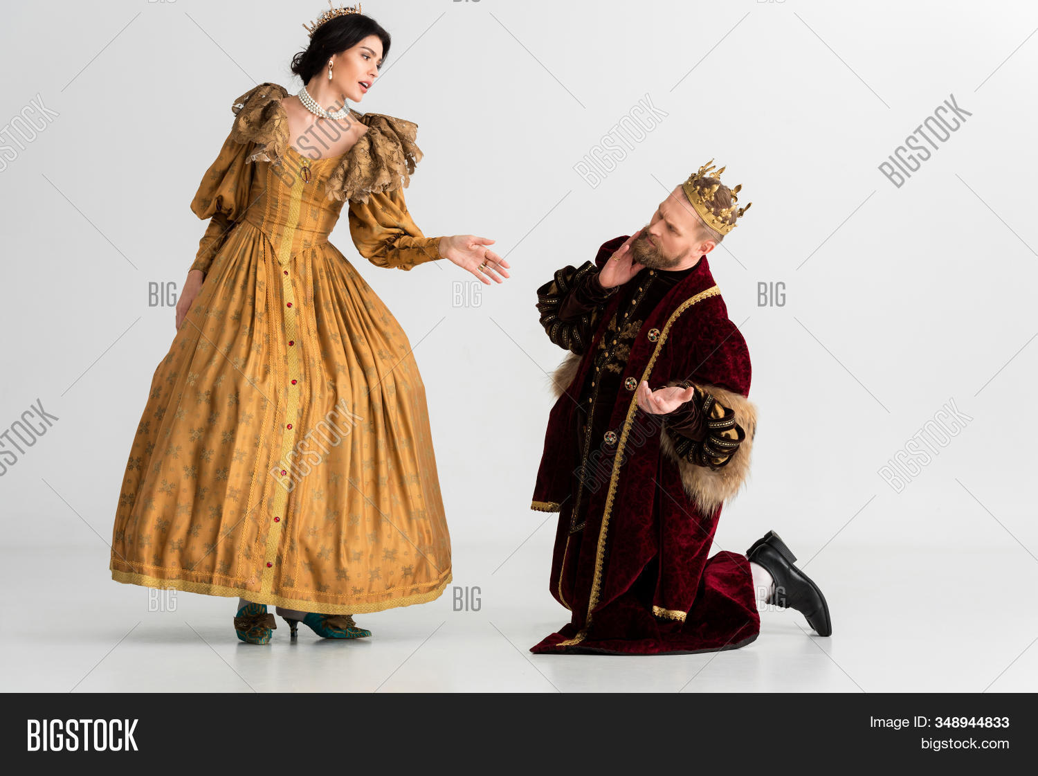 Queen Talking King Image & Photo (Free Trial) | Bigstock