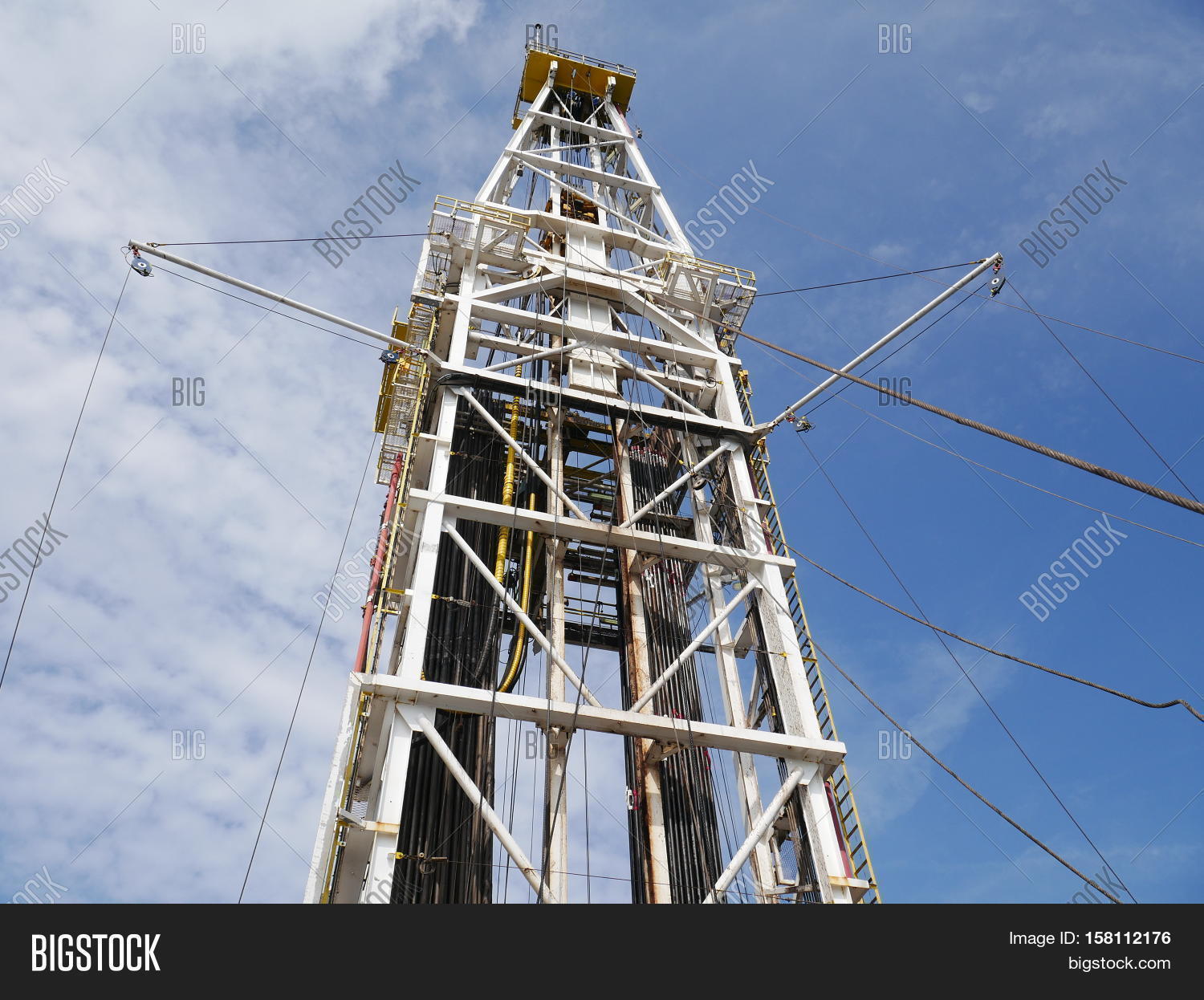 Drilling Rig Derrick Image & Photo (Free Trial) | Bigstock