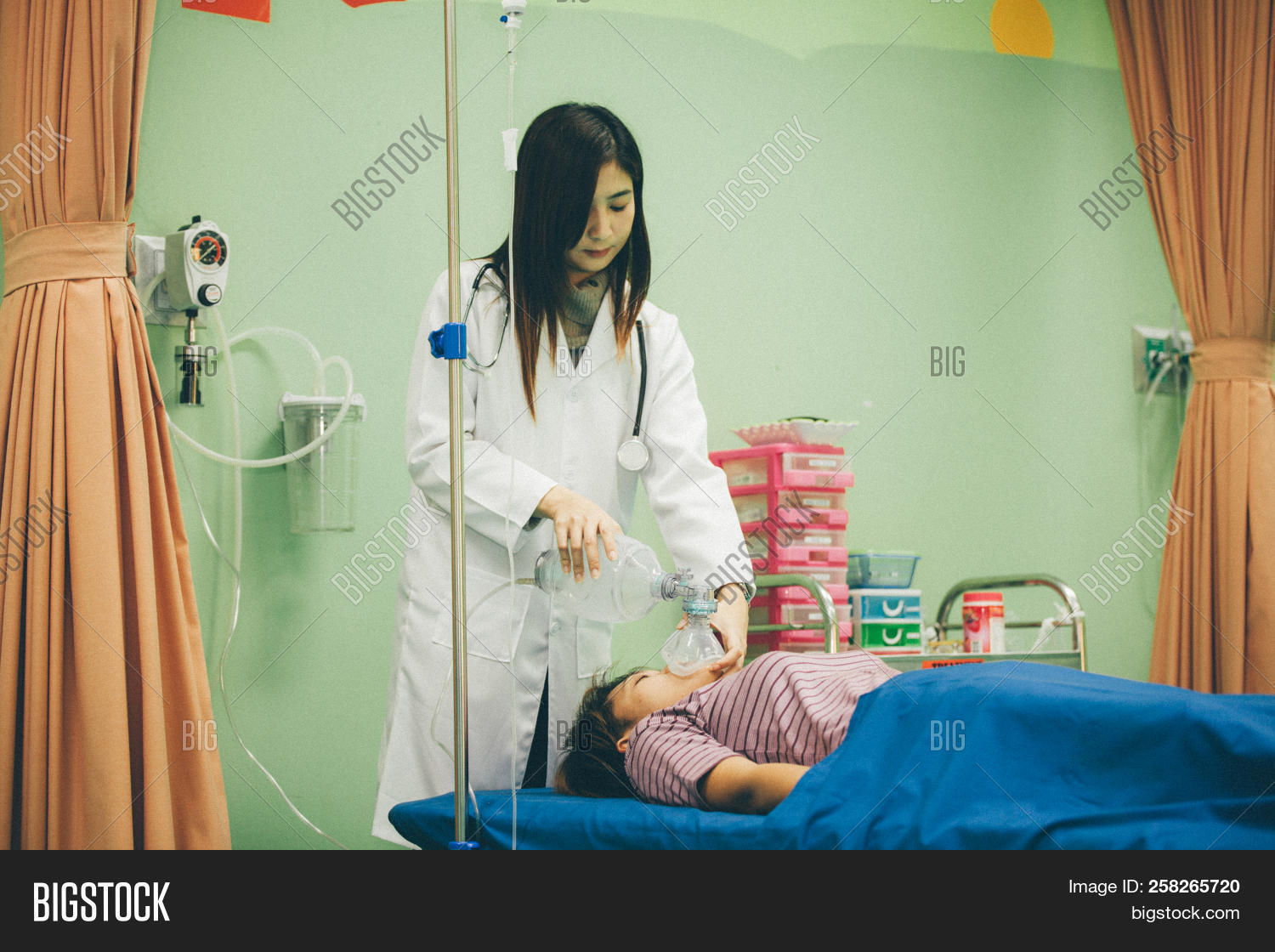 Imagen y foto Cpr Training Cpr (prueba gratis) | Bigstock