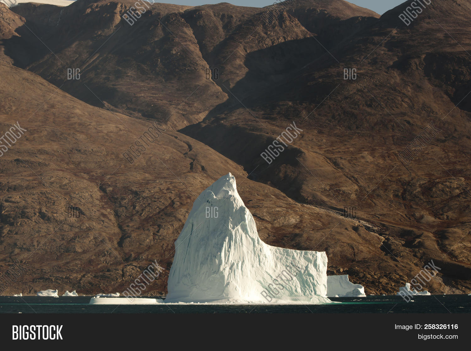 Floating Iceberg Image & Photo (Free Trial) | Bigstock