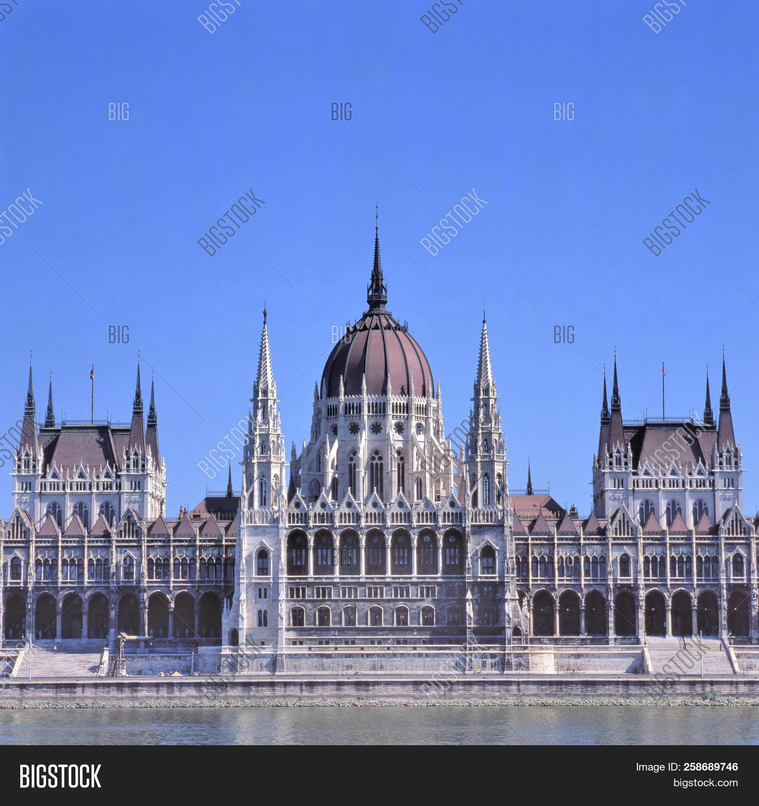 Building Hungarian Image & Photo (Free Trial) | Bigstock