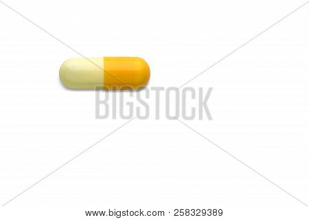Yellow Pills Capsule Image & Photo (Free Trial) | Bigstock