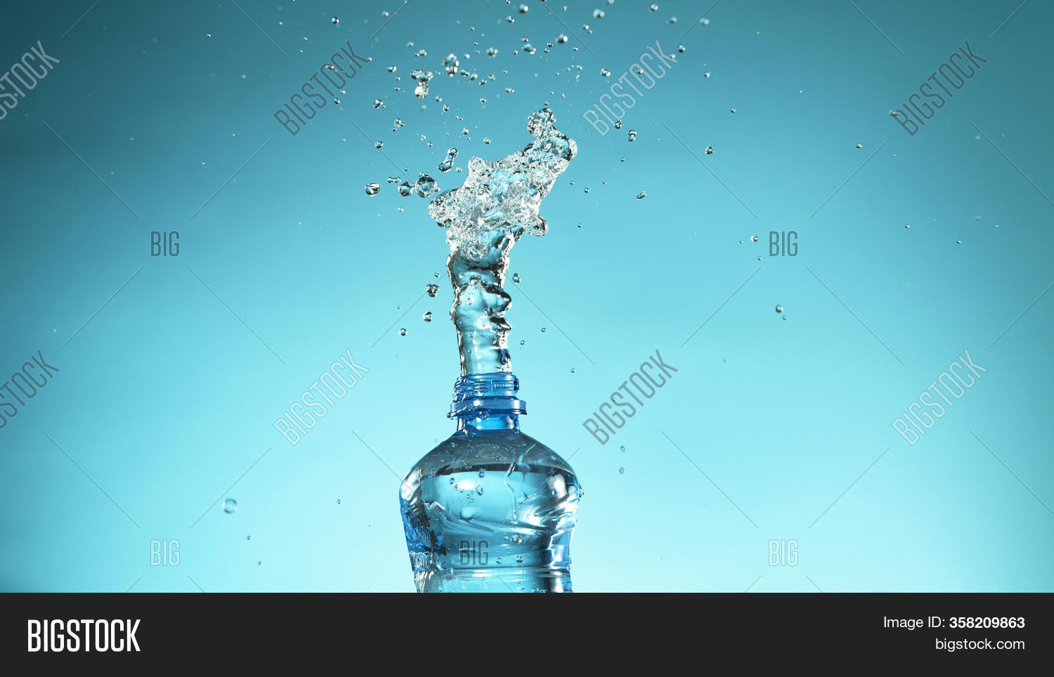 Exploding Fresh Water Image & Photo (Free Trial) | Bigstock