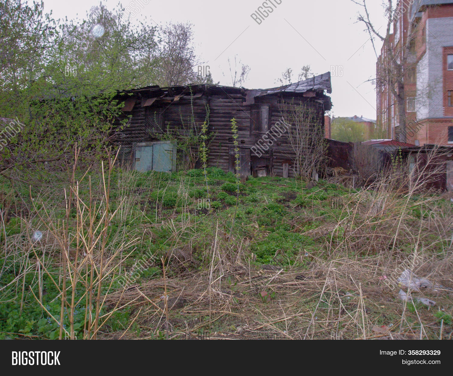 Old Crumbling Image & Photo (Free Trial) | Bigstock