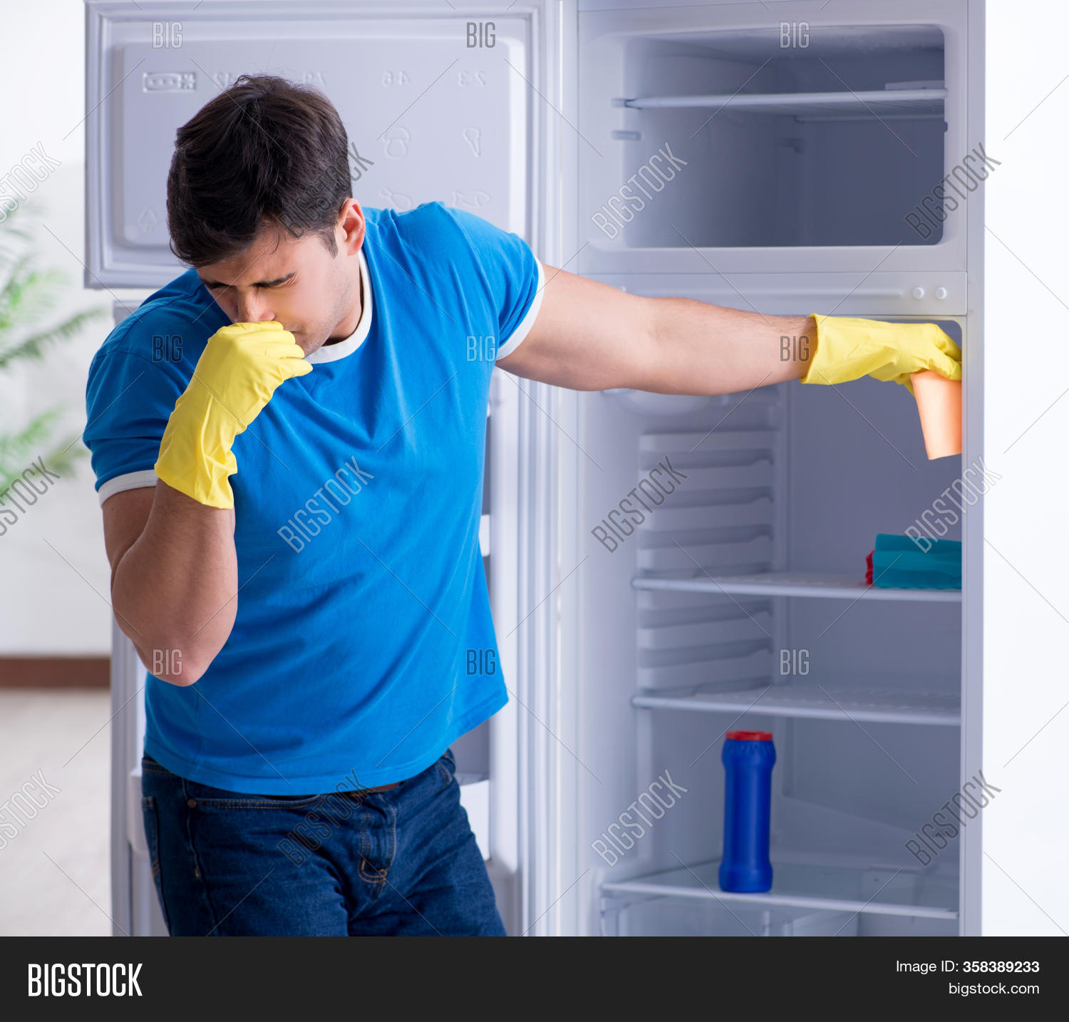 Man Cleaning Fridge Image & Photo (Free Trial) | Bigstock