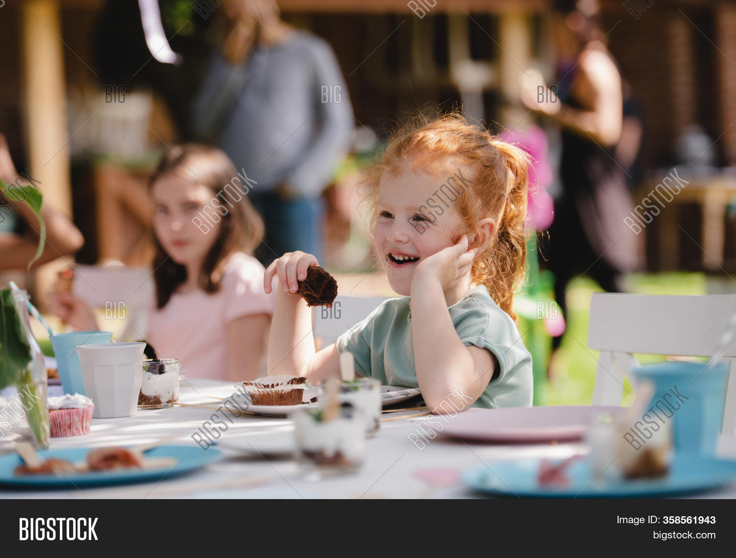 Small Children Eating Image & Photo (Free Trial) | Bigstock