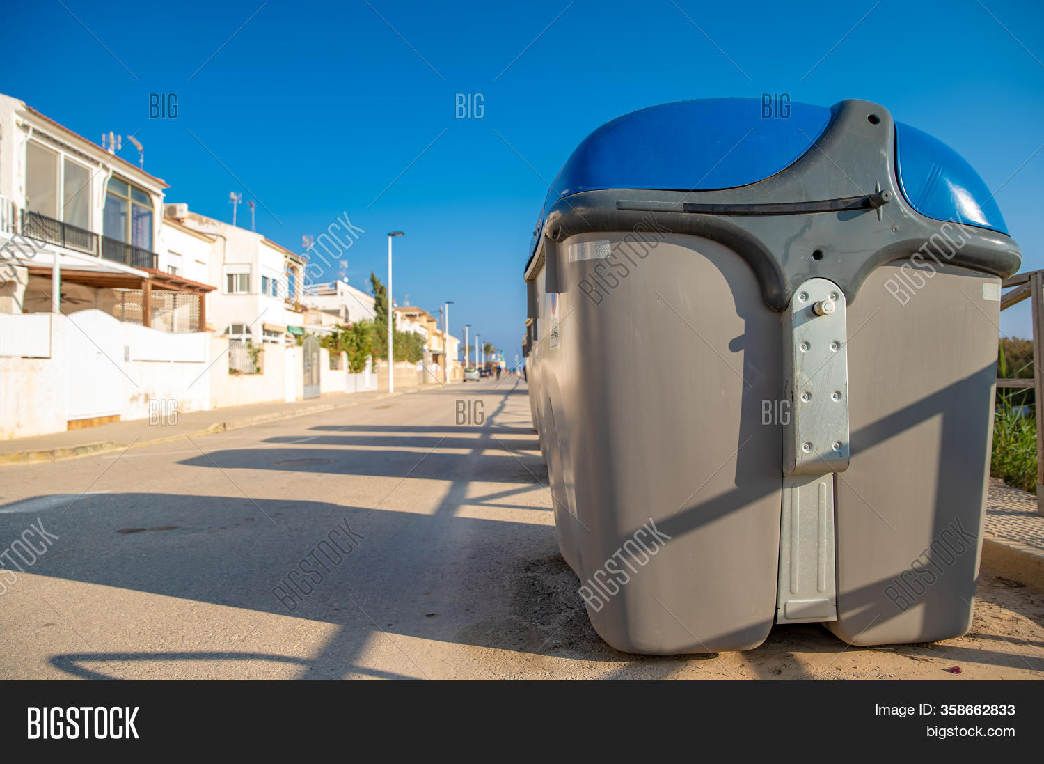 Containers Sorting Image & Photo (Free Trial) | Bigstock