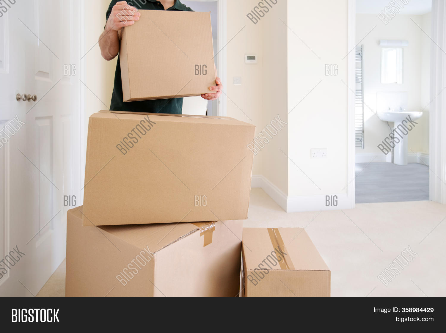 Close Removal Man Image & Photo (Free Trial) | Bigstock