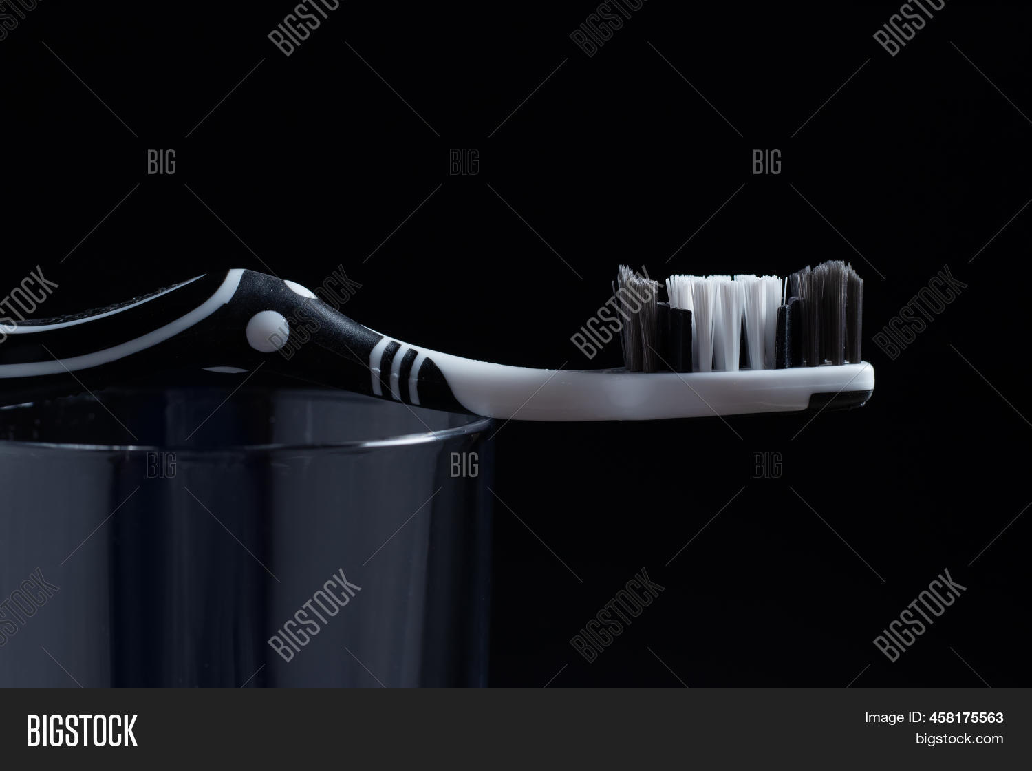 Black White Toothbrush Image & Photo (Free Trial) | Bigstock