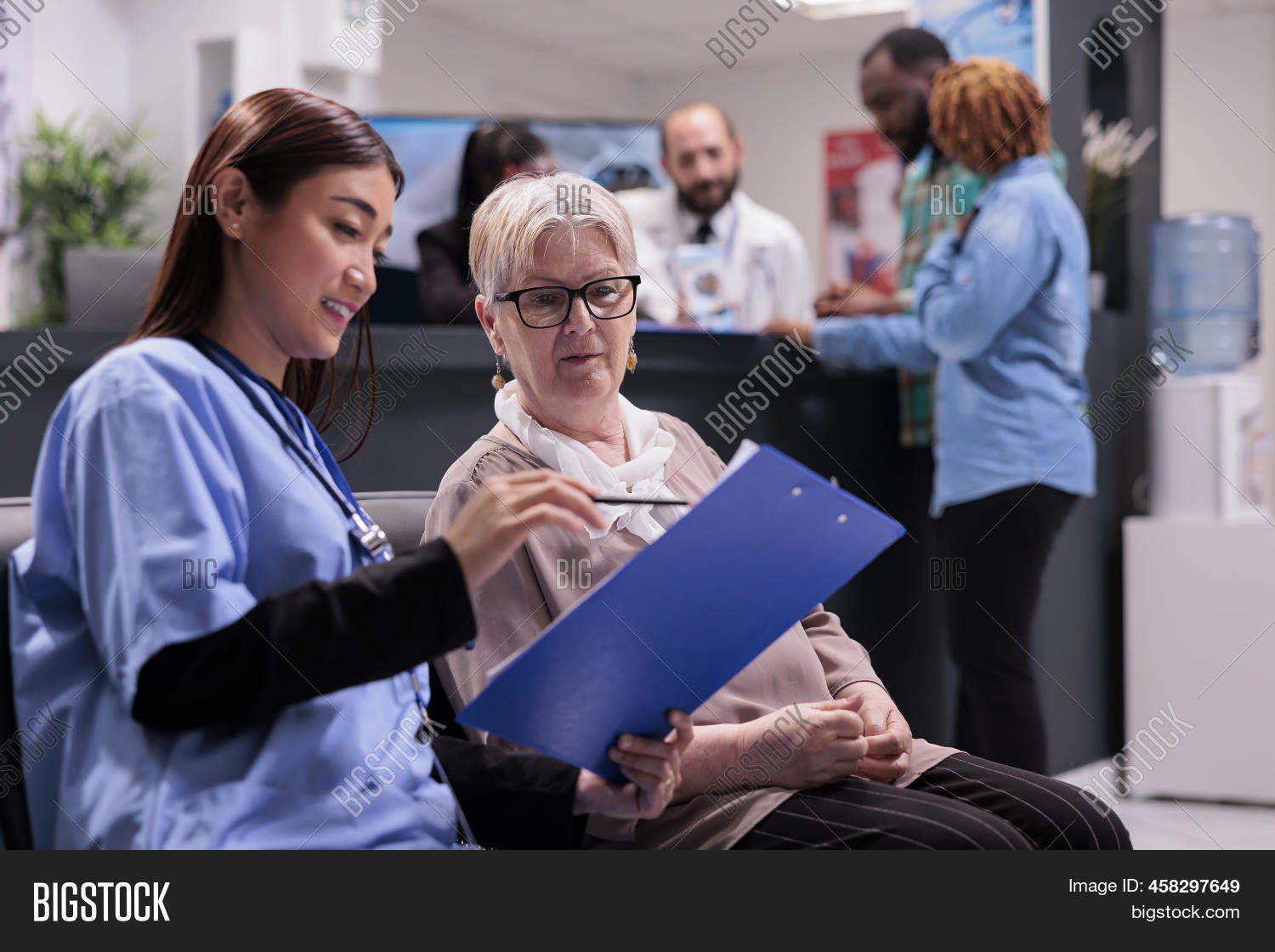 Asian Nurse Explaining Image & Photo (Free Trial) | Bigstock