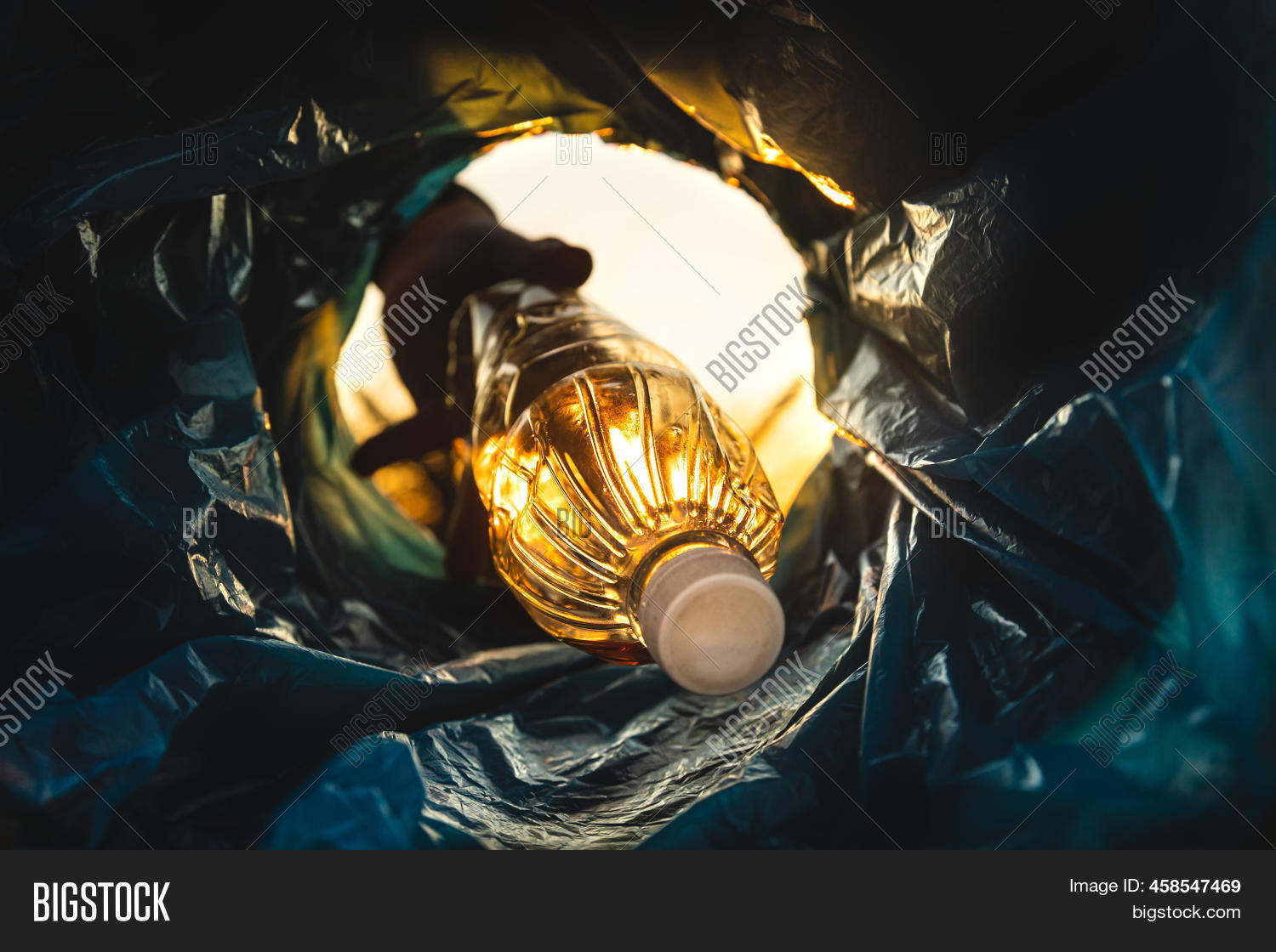 Close- Hand Throwing Image & Photo (Free Trial) | Bigstock