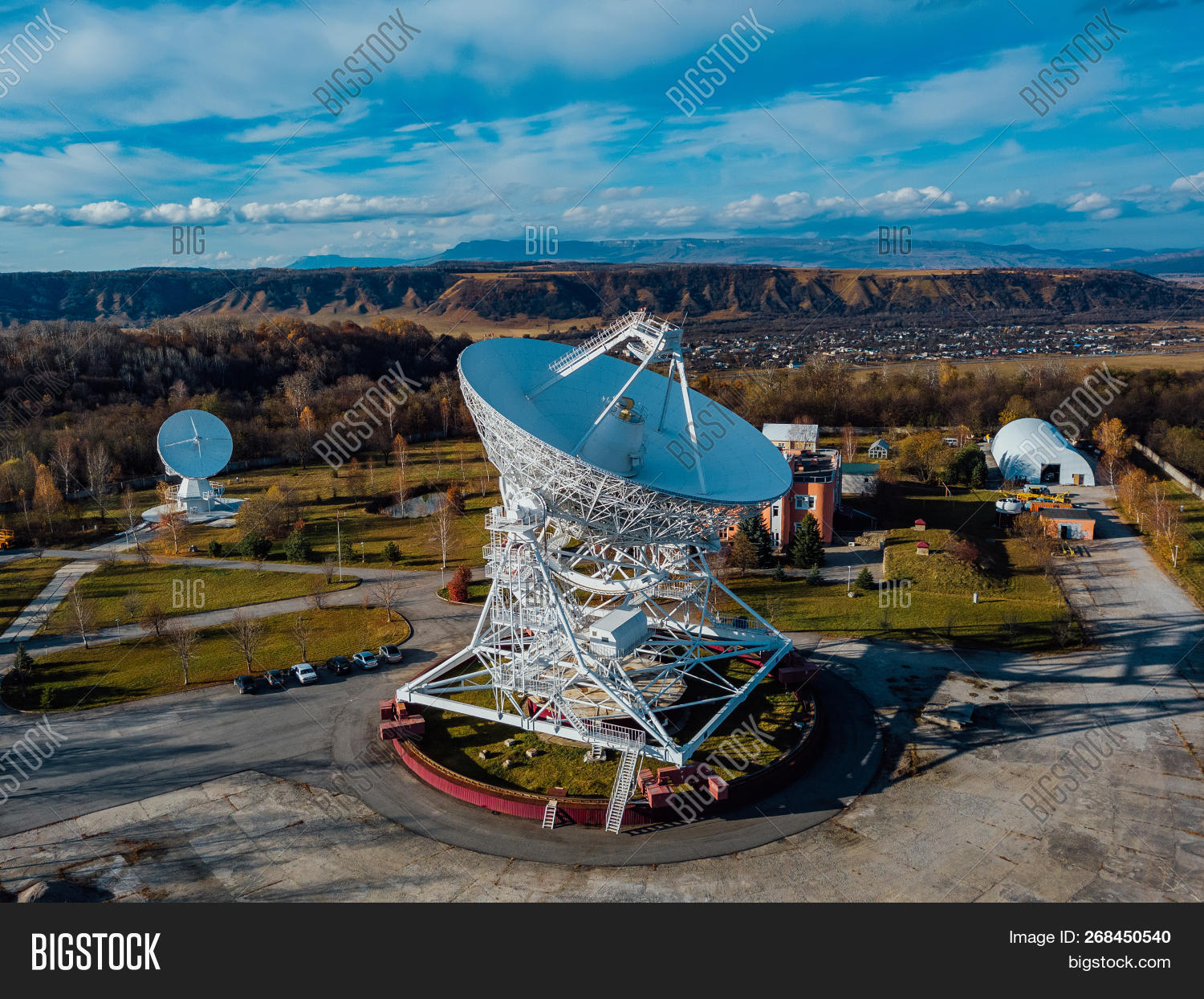 Radio Telescope Image & Photo (Free Trial) | Bigstock