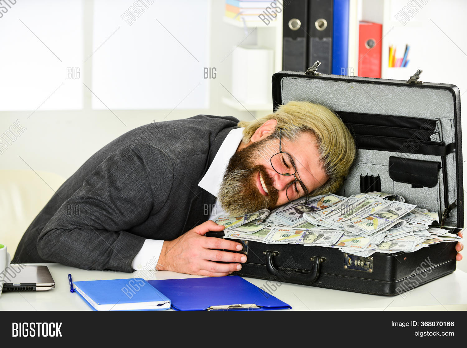 Cash Turnover. Company Image & Photo (Free Trial) | Bigstock