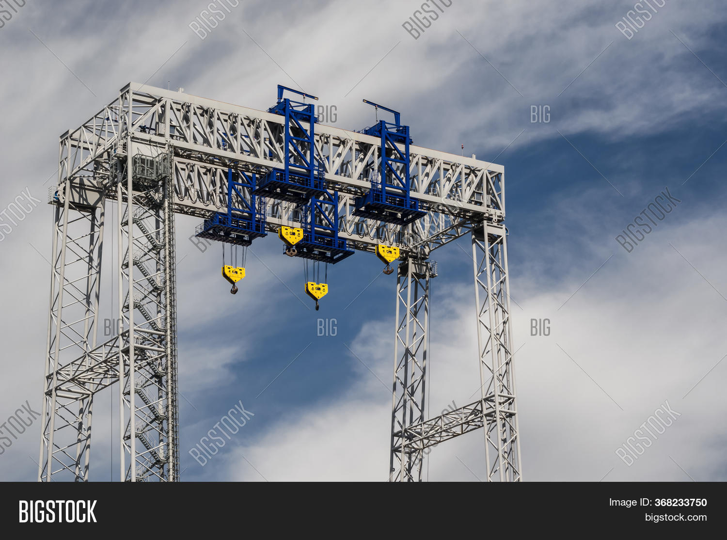 Full Gantry Crane - Image & Photo (Free Trial) | Bigstock