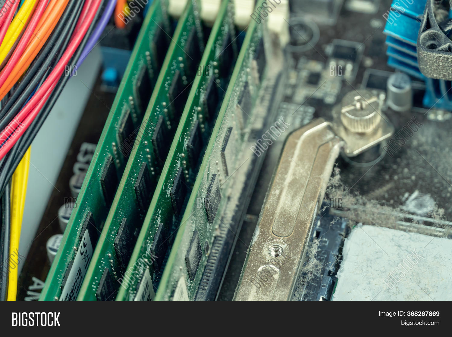 Dusty Ddr Motherboard Image & Photo (Free Trial) | Bigstock