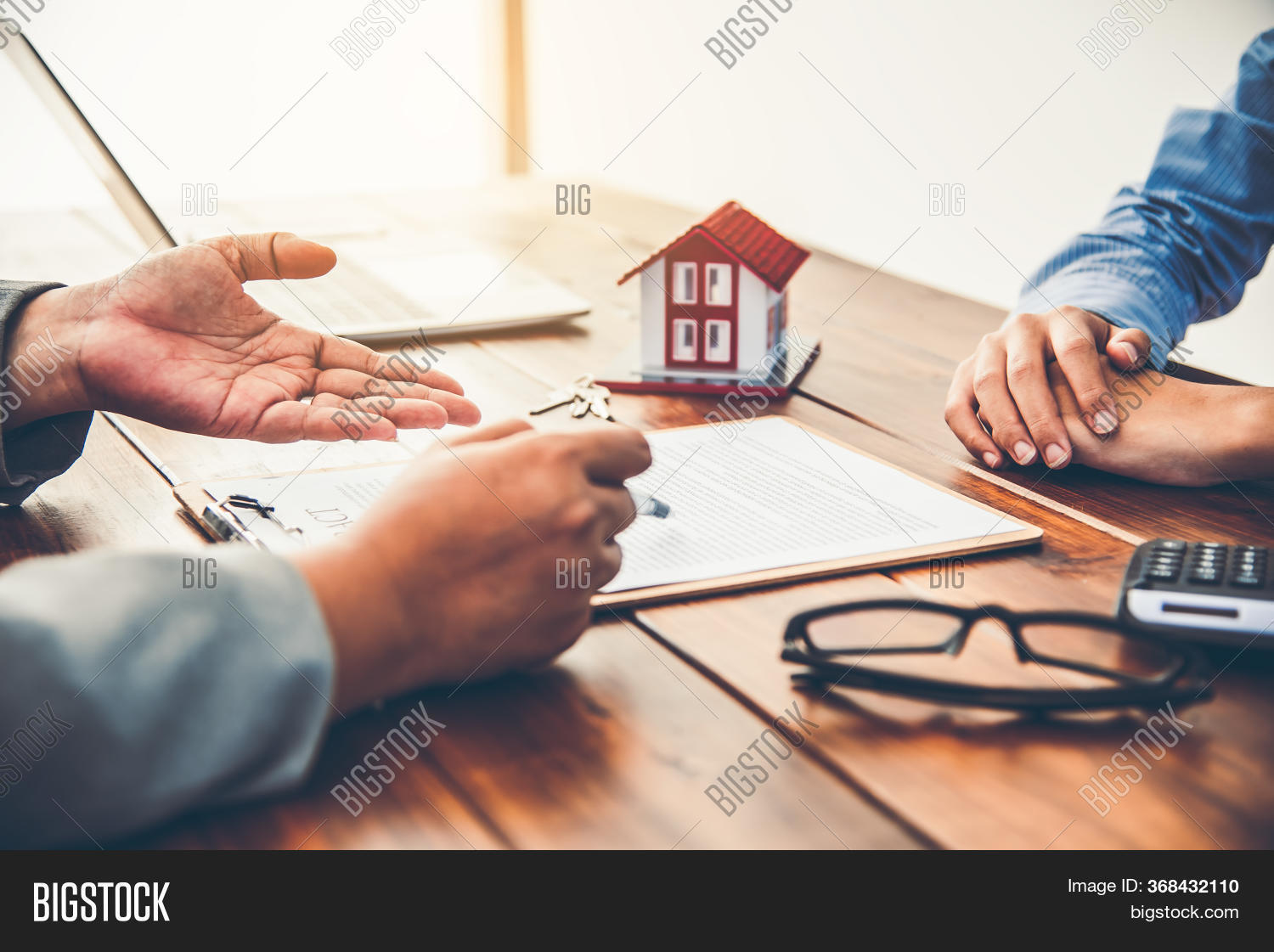 House Signers Signing Image & Photo (Free Trial) | Bigstock
