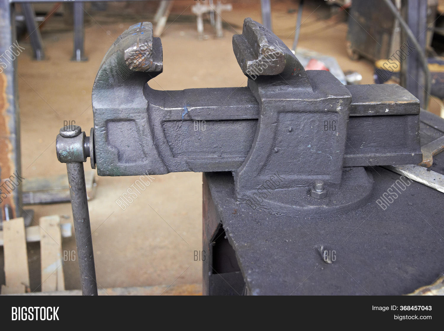 Old Vise Clamping Image & Photo (Free Trial) | Bigstock