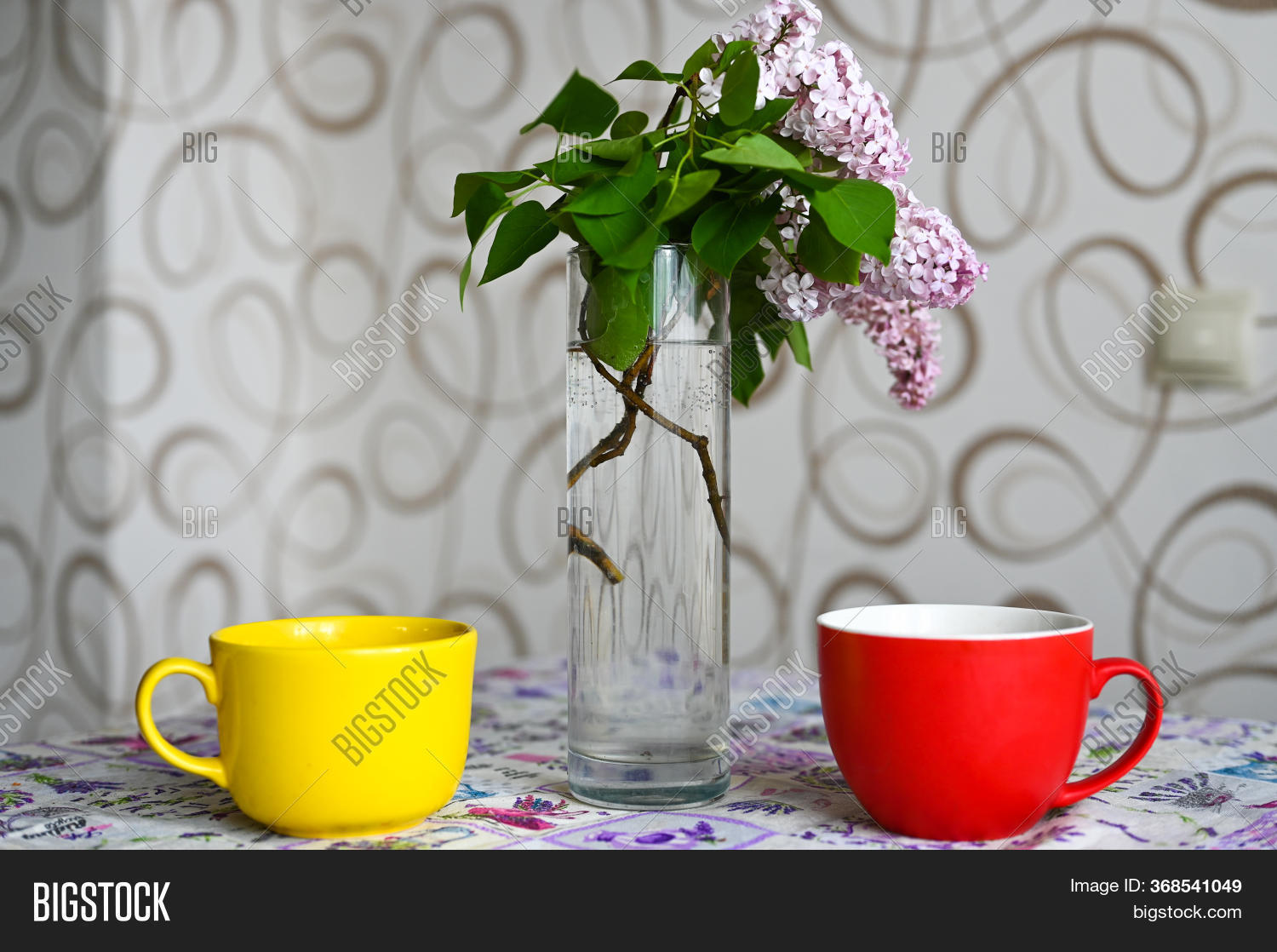 Red Yellow Mug Stand Image & Photo (Free Trial) | Bigstock