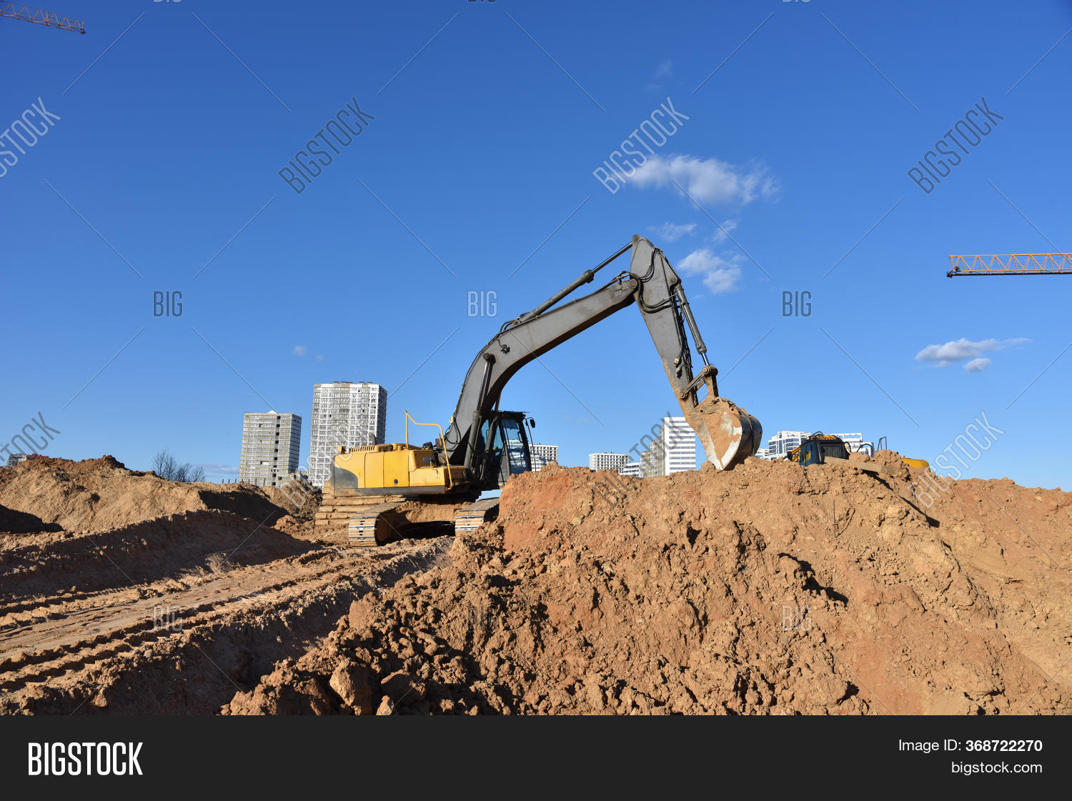 Excavator Working Image & Photo (Free Trial) | Bigstock