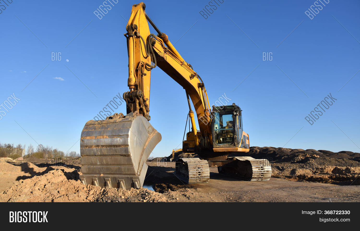 Yellow Excavator Image & Photo (Free Trial) | Bigstock