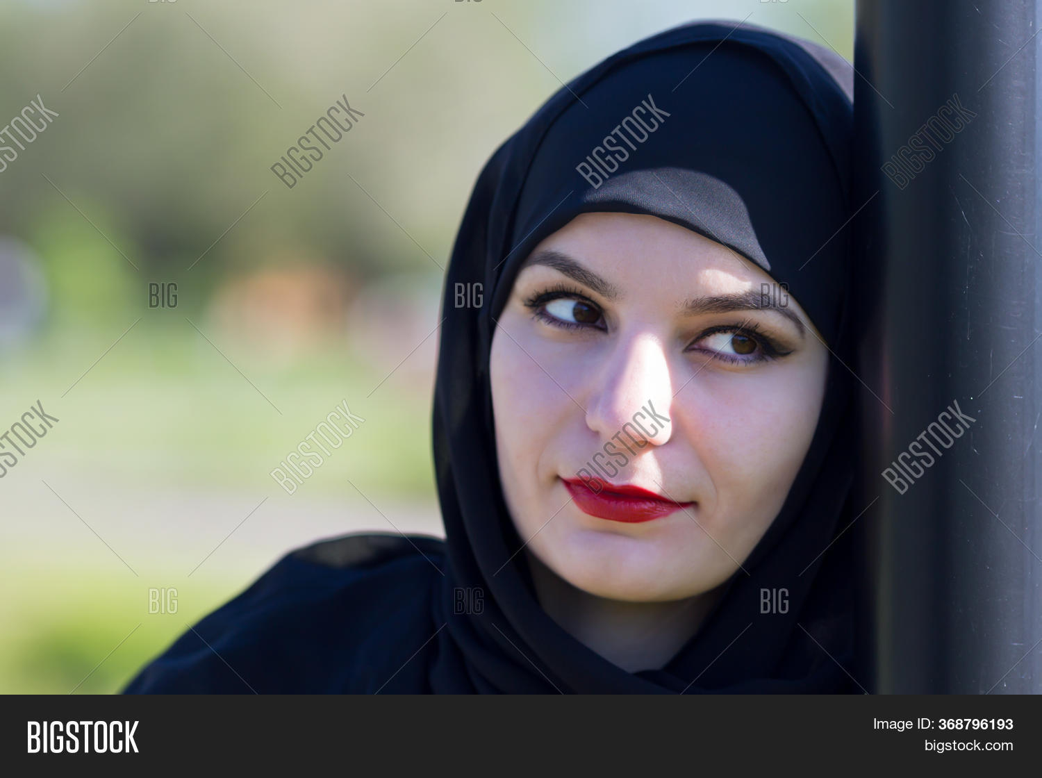 Sad Woman Muslim Image & Photo (Free Trial) | Bigstock