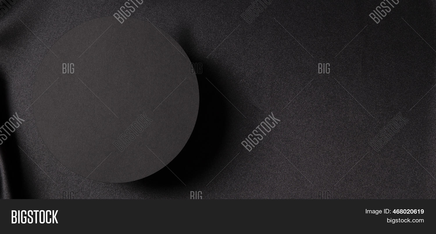 Empty Round Platform Image & Photo (Free Trial) | Bigstock