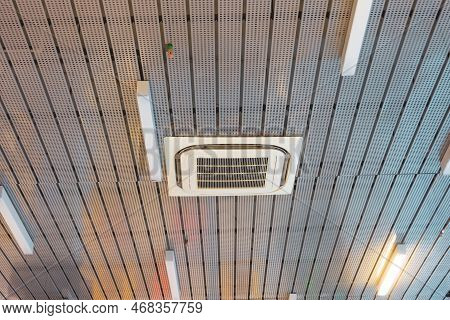 Ceiling-mounted Air Image & Photo (Free Trial) | Bigstock