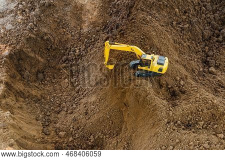Backhoe Top View Images, Illustrations & Vectors (Free) - Bigstock