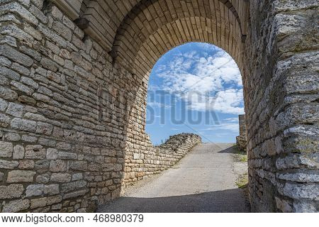Ancient Arch Medieval Image & Photo (Free Trial) | Bigstock