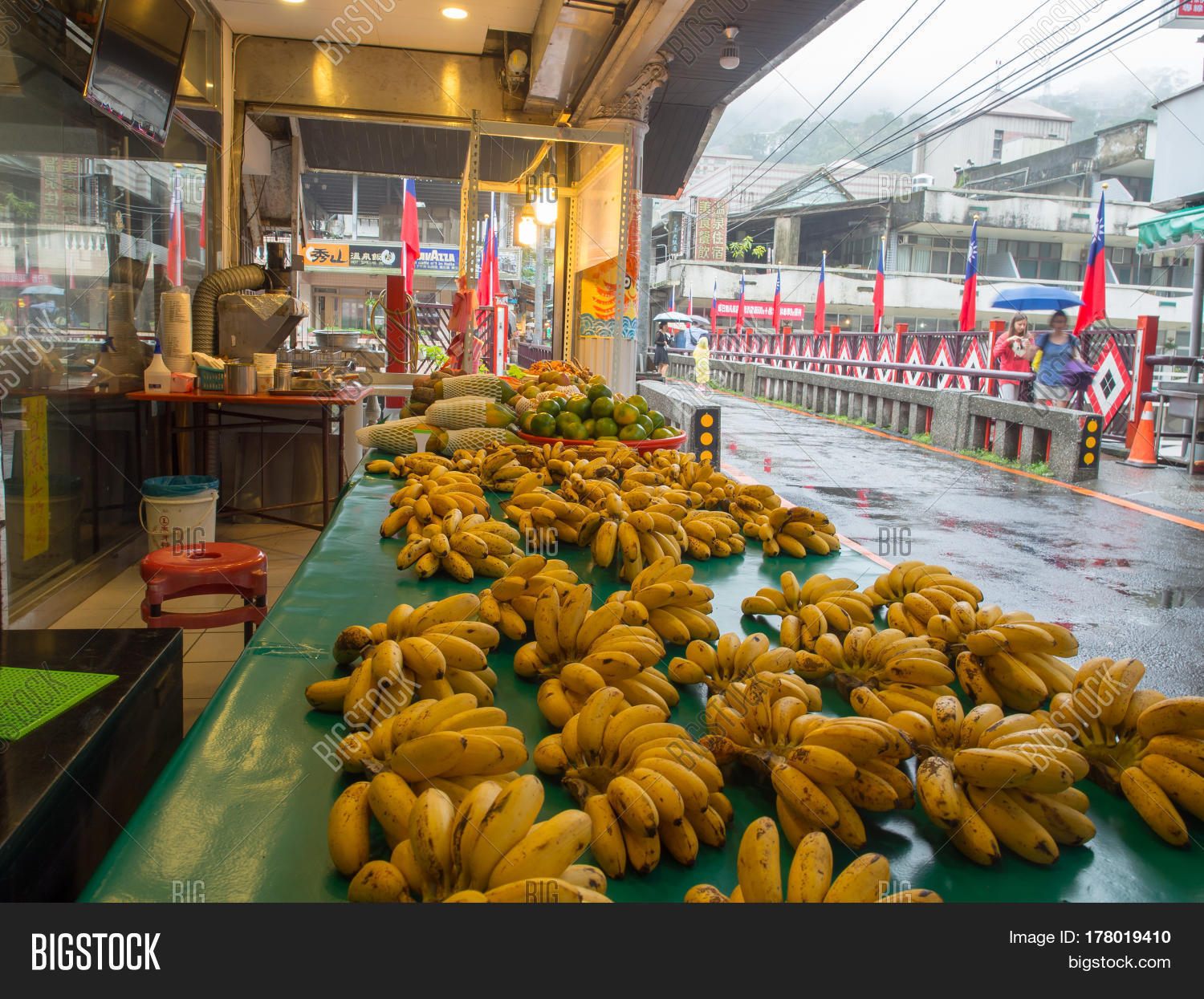 Local Bazaar Image & Photo (Free Trial) | Bigstock