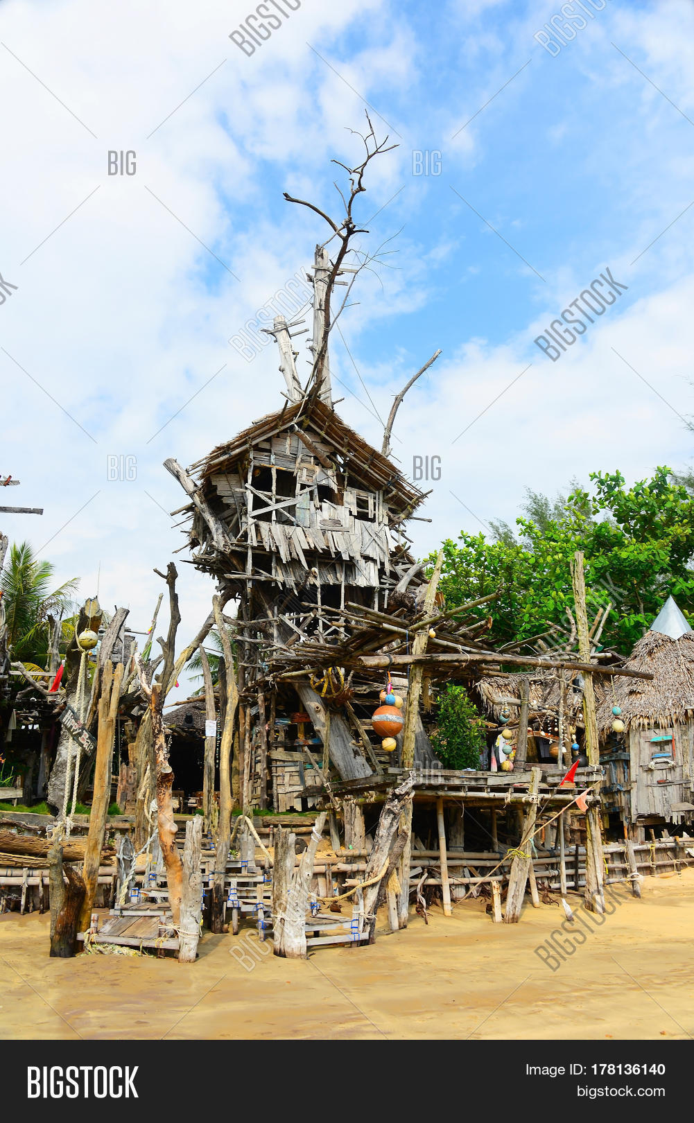 Hippy Bar Koh Payam, Image & Photo (Free Trial) | Bigstock