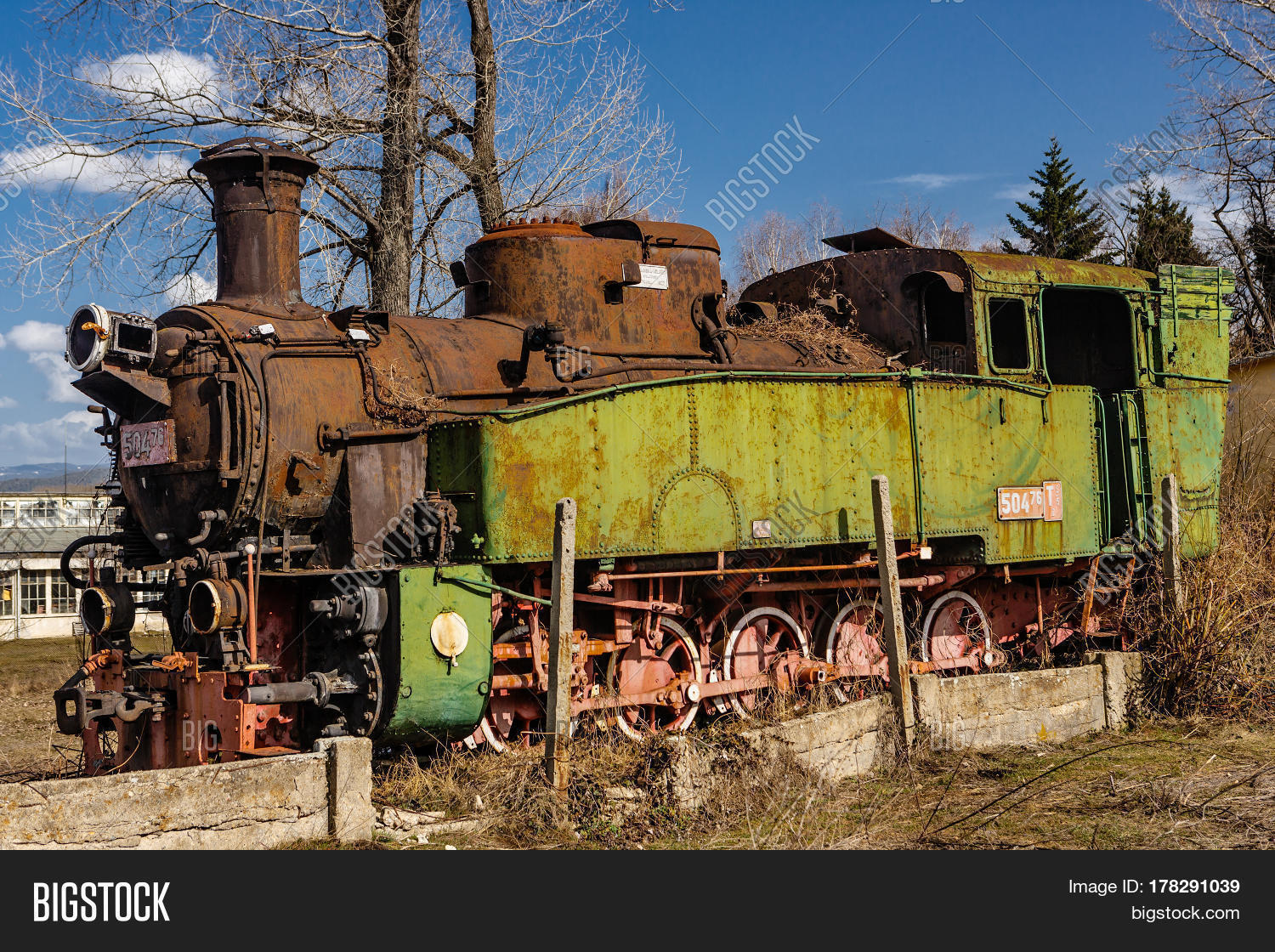 Abandoned Rusty Steam Image & Photo (Free Trial) | Bigstock