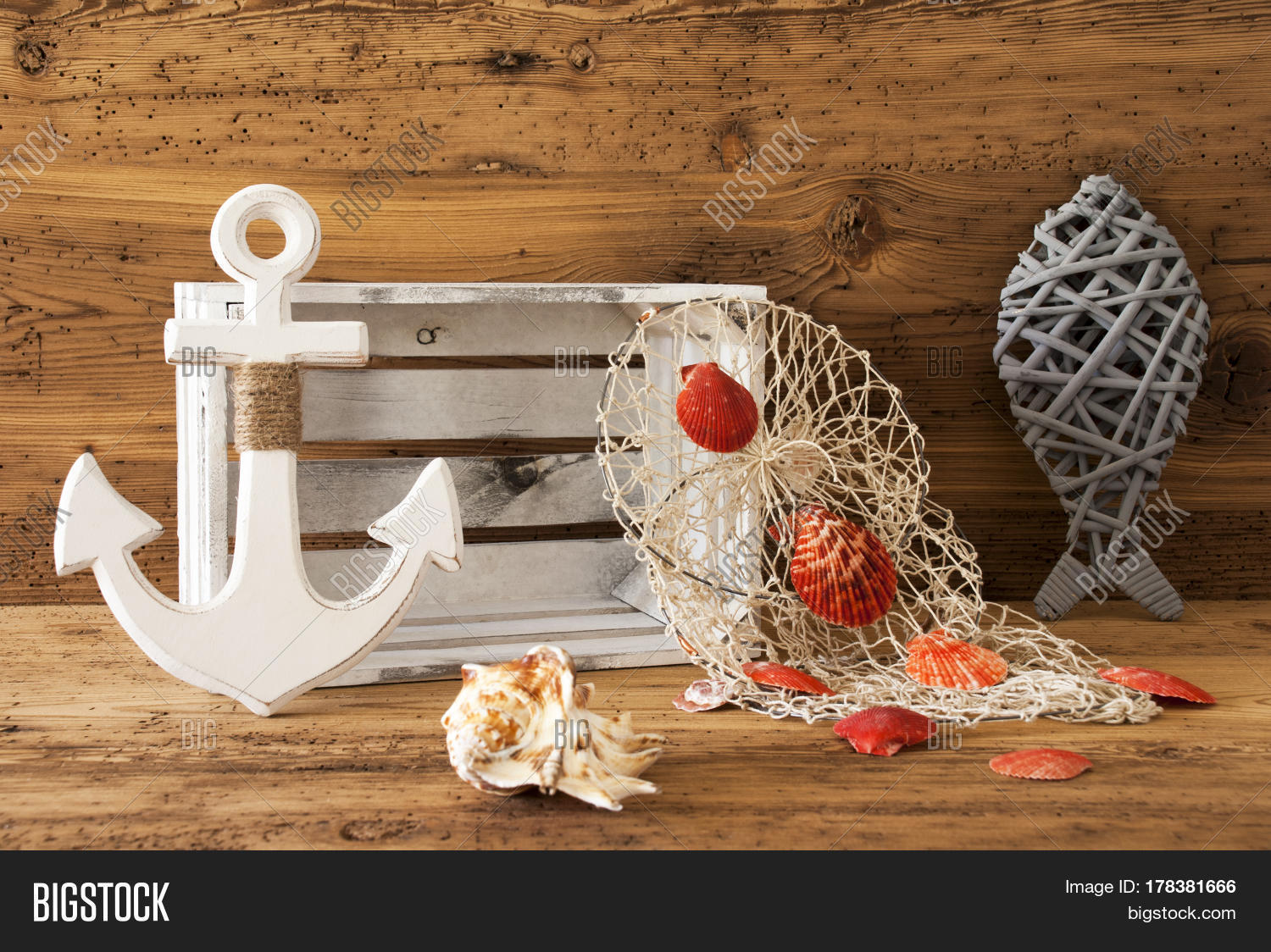 Nautical Summer 图片和照片（免费试用） | Bigstock