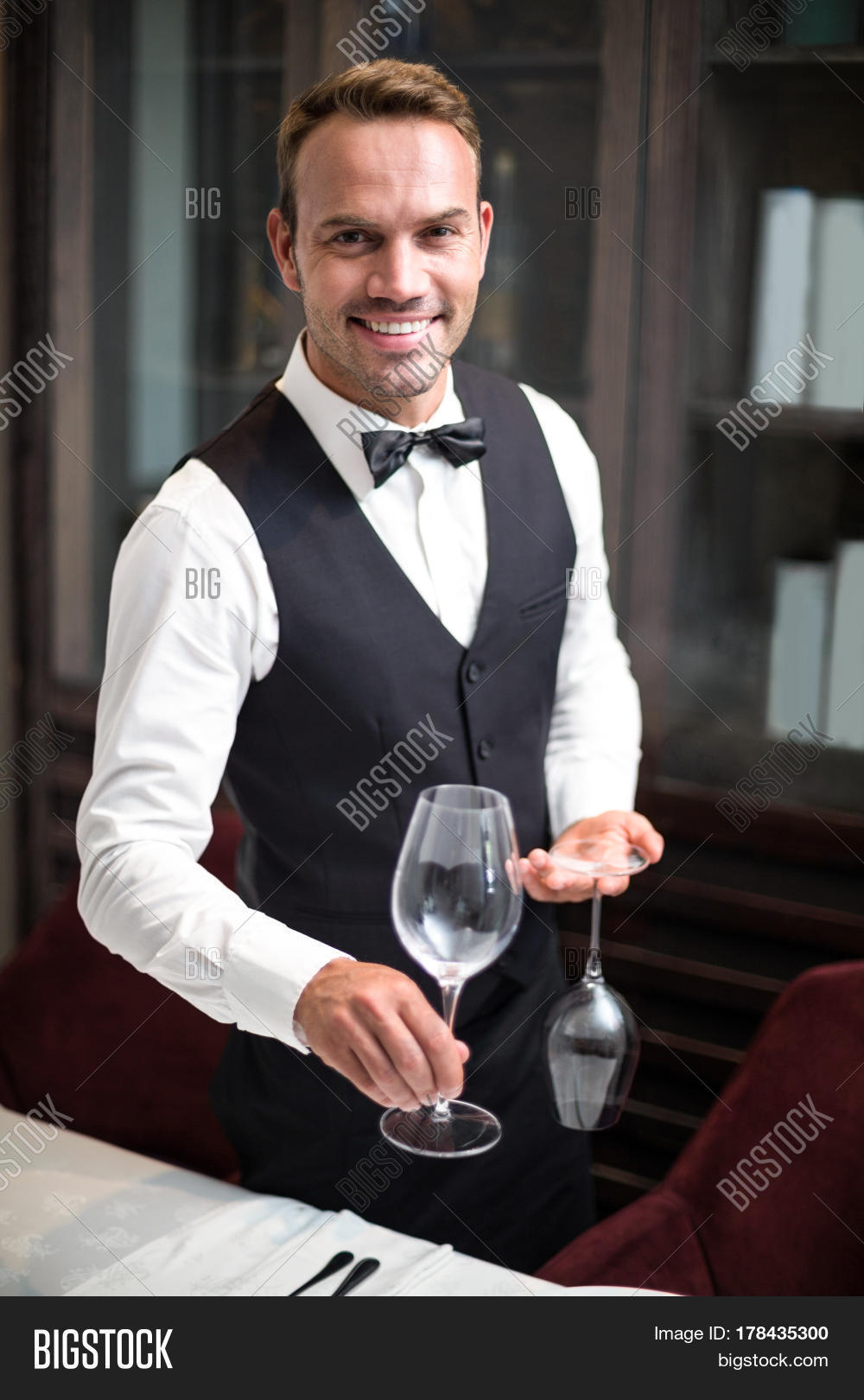 Waiter Setting Table Image & Photo (Free Trial) | Bigstock