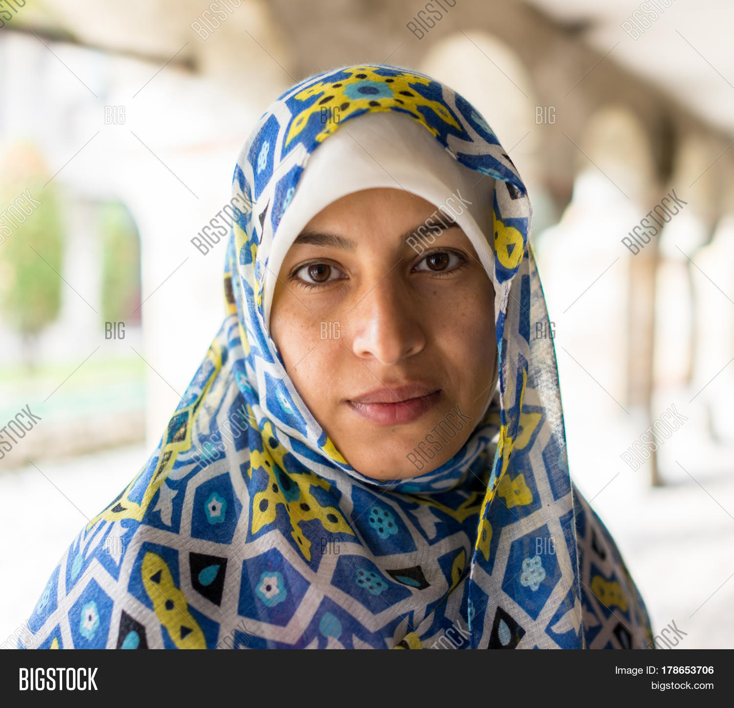 Muslim Traditional Image & Photo (Free Trial) | Bigstock