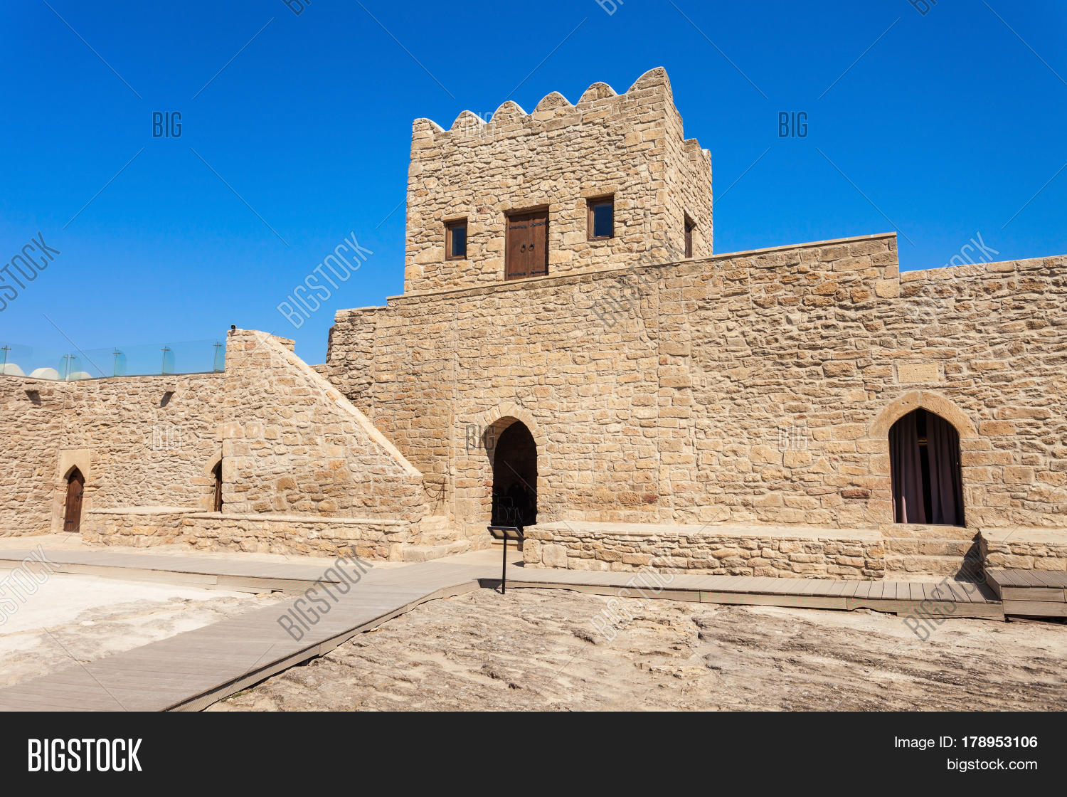 Baku Ateshgah Fire Image & Photo (Free Trial) | Bigstock