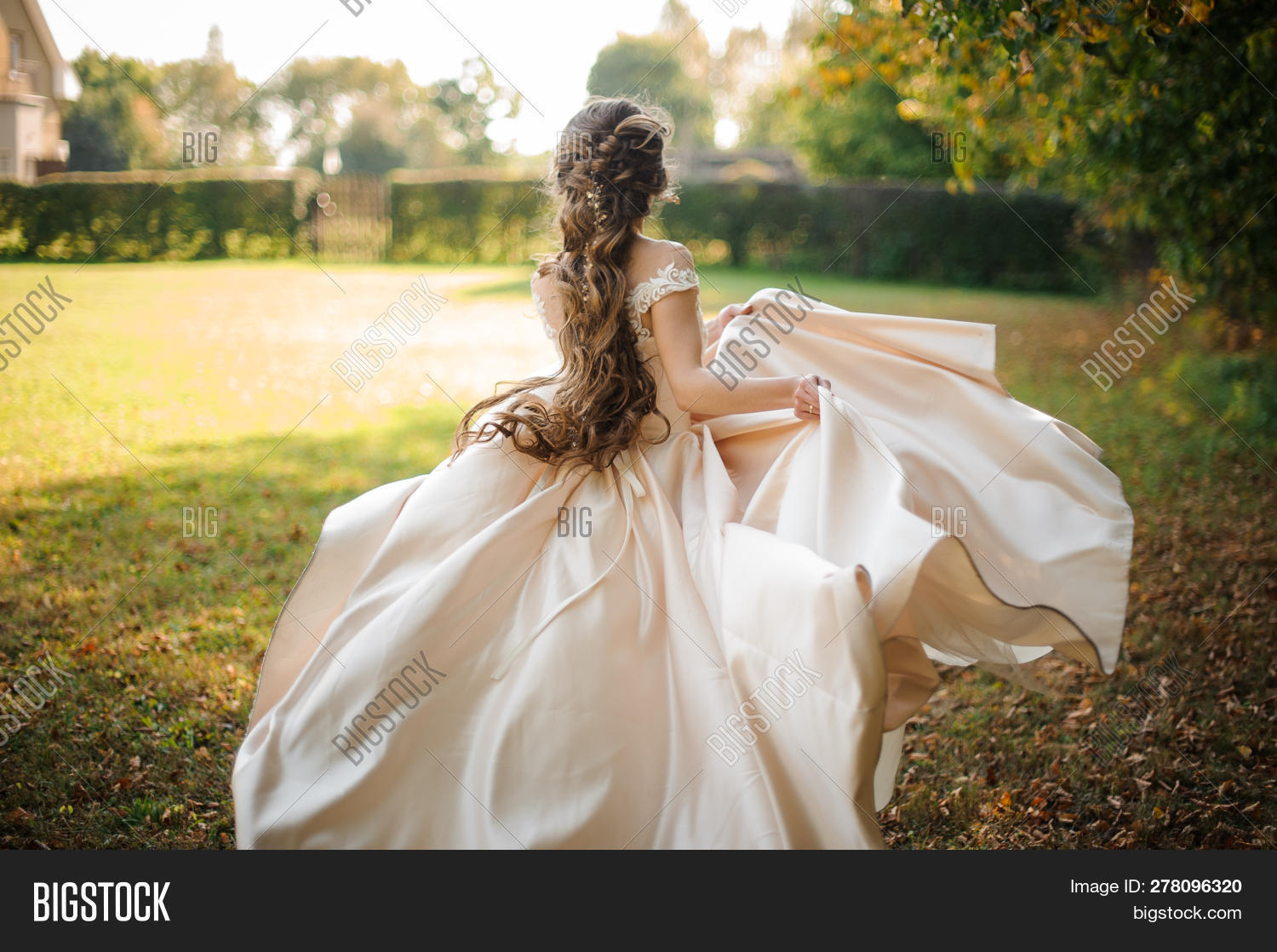 Back View Beautiful Image & Photo (Free Trial) | Bigstock