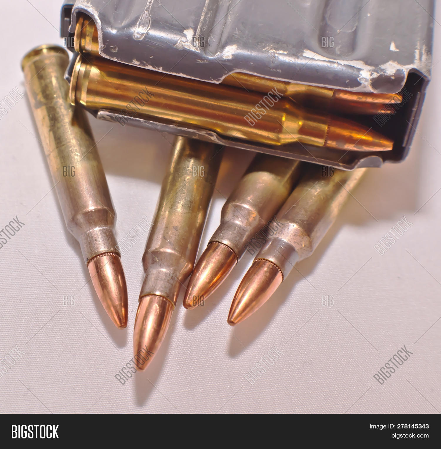 Loaded Ar-15 Rifle Image & Photo (Free Trial) | Bigstock