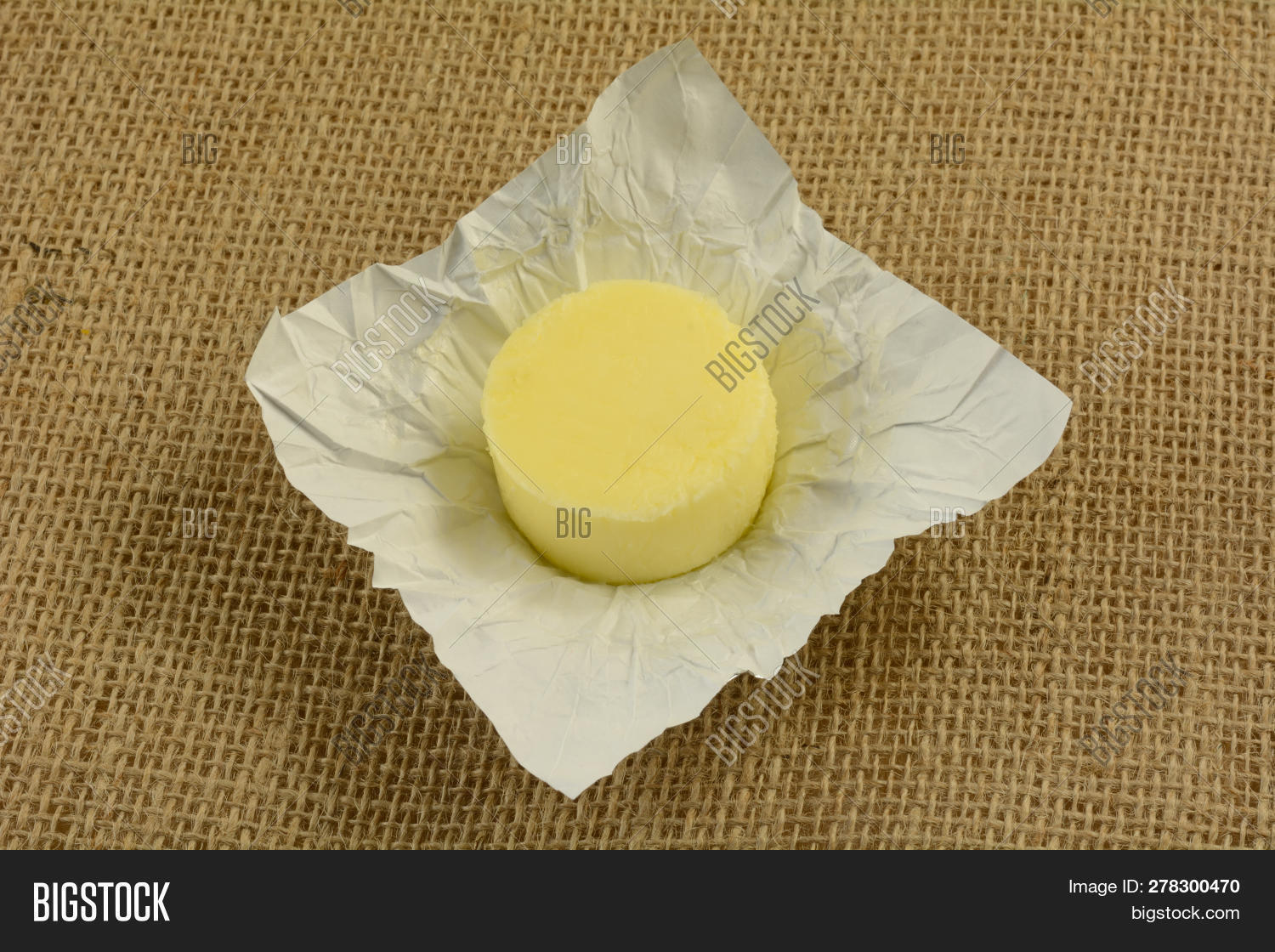 Round Pad Gourmet Image & Photo (Free Trial) | Bigstock