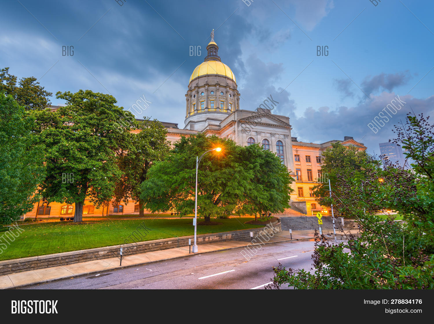 Georgia State Capitol Image & Photo (Free Trial) | Bigstock