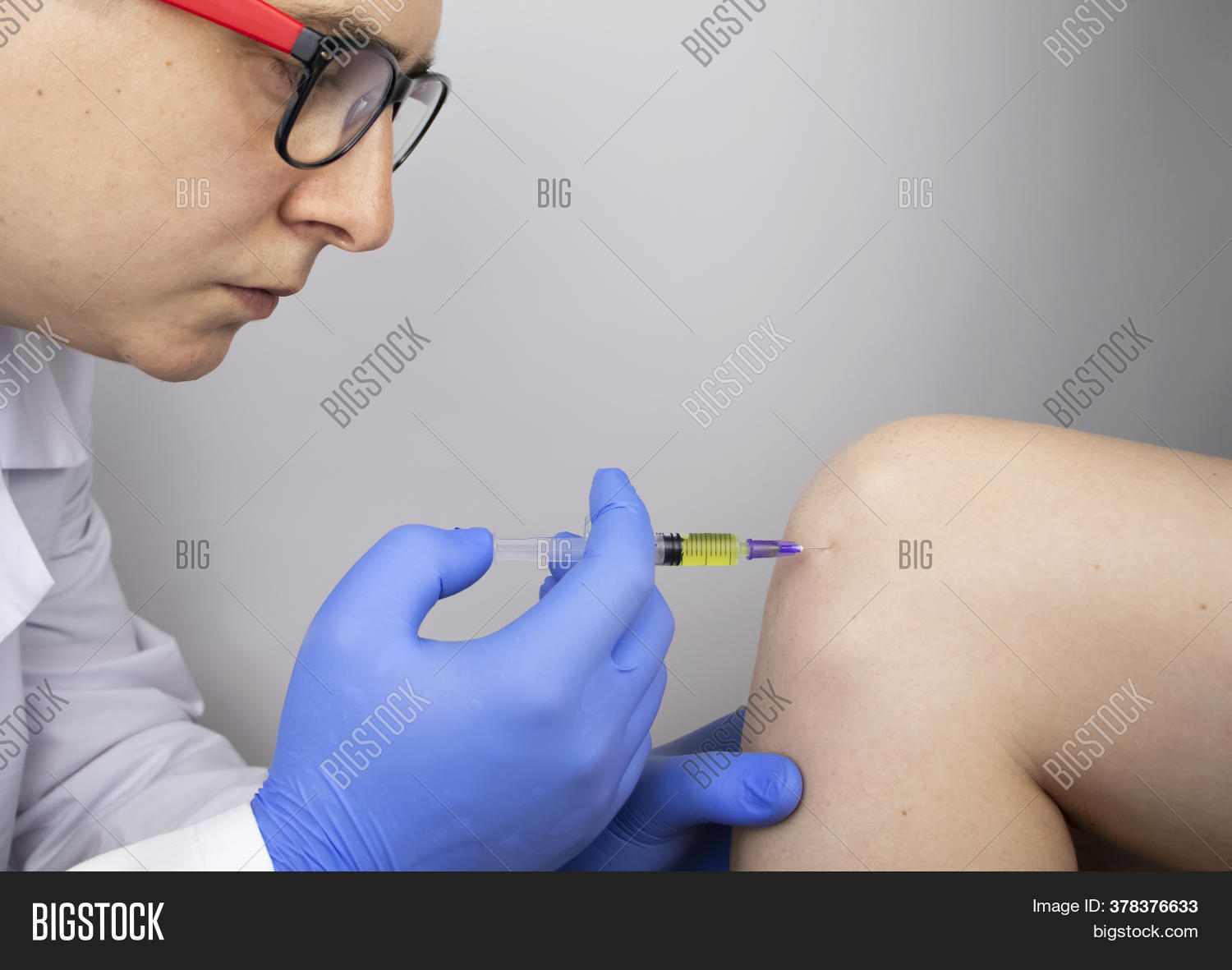 Orthopedic Surgeon Image & Photo (Free Trial) | Bigstock