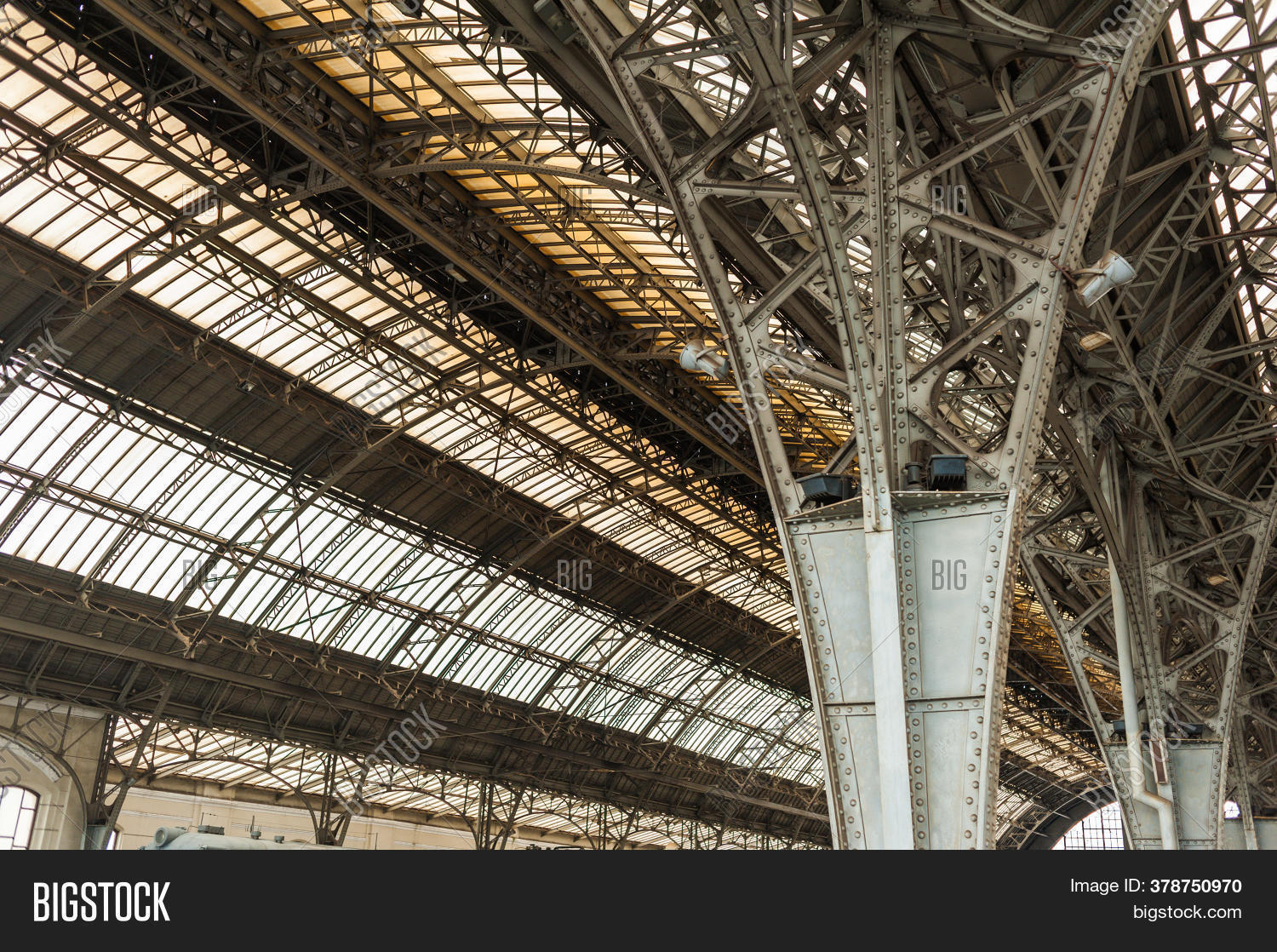 Metal Arched Frame Image & Photo (Free Trial) | Bigstock